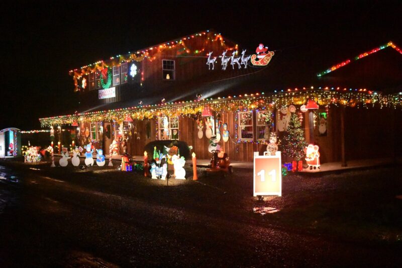 Holiday Light Displays in Portland, OR
