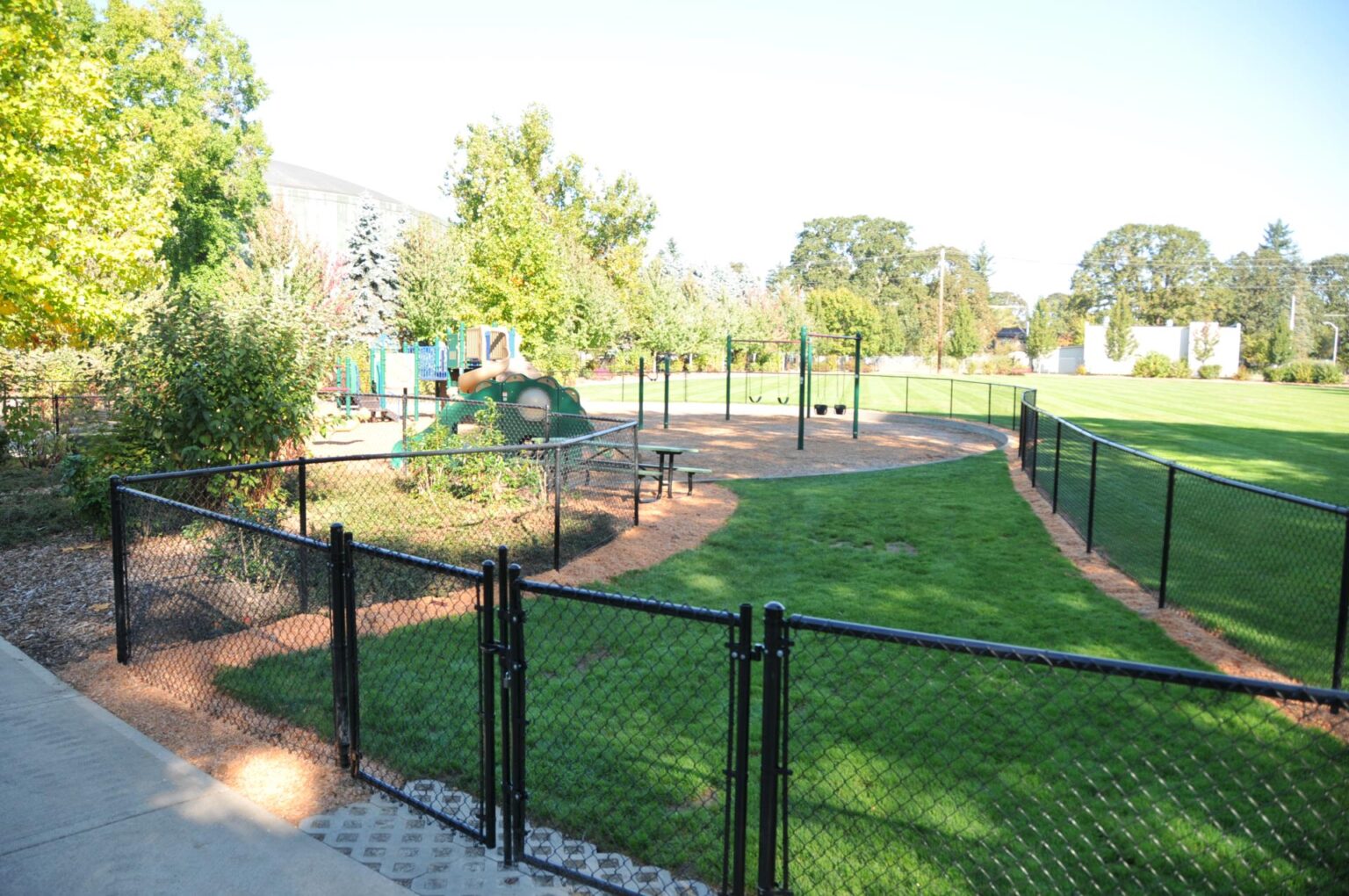 Runner-Friendly Fenced Playgrounds in Portland, OR